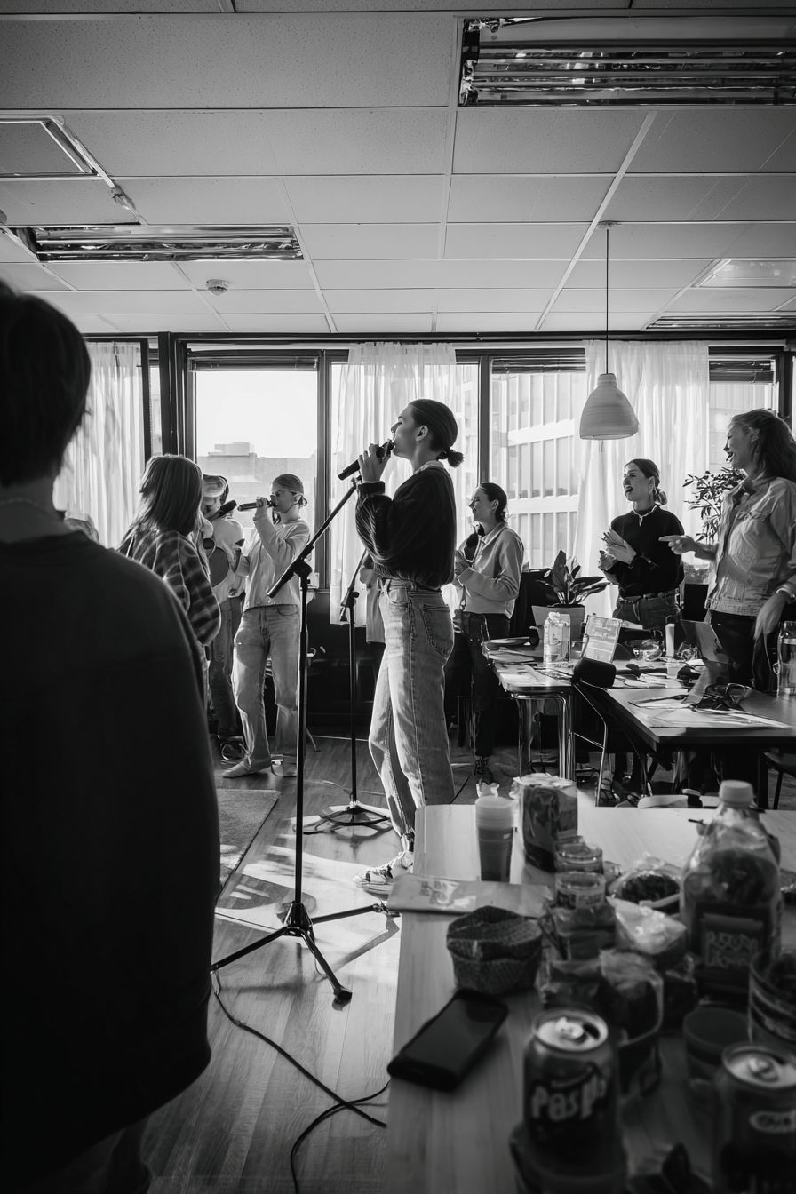 35 Exciting Thanksgiving Contest Ideas for Work - moderndecorhome.com